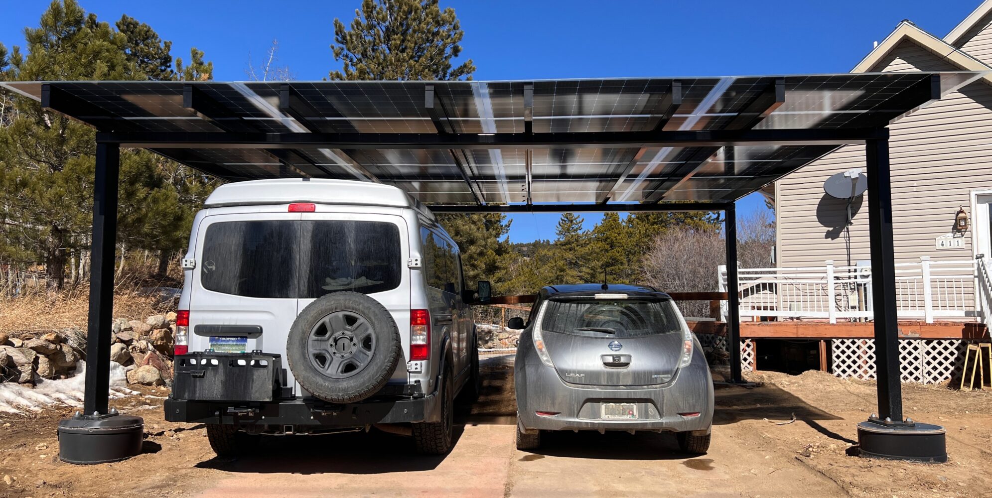SolarPort Solar Charging for Electric Vehicles - Lumos Solar
